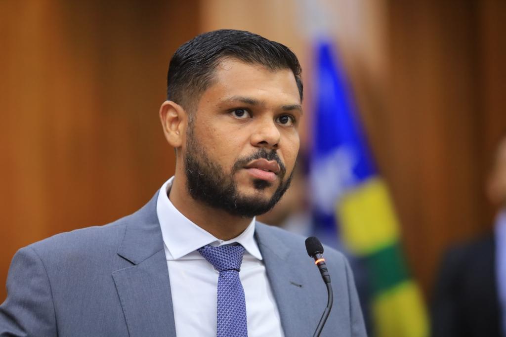 Romário Policarpo anuncia edital do concurso da Câmara de Goiânia com ...